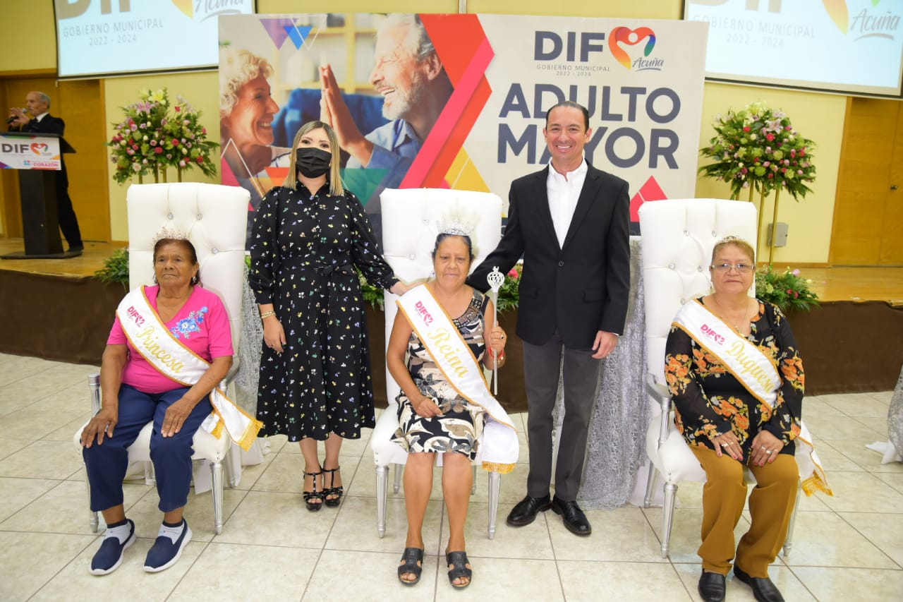 ELIGEN A GLORIA CONTRERAS VIESCA COMO REINA DE LAS PERSONAS ADULTAS ...